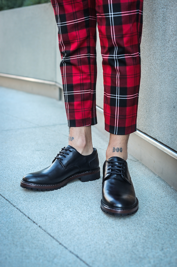 Davis Derby - Black Leather - Grand Voyage